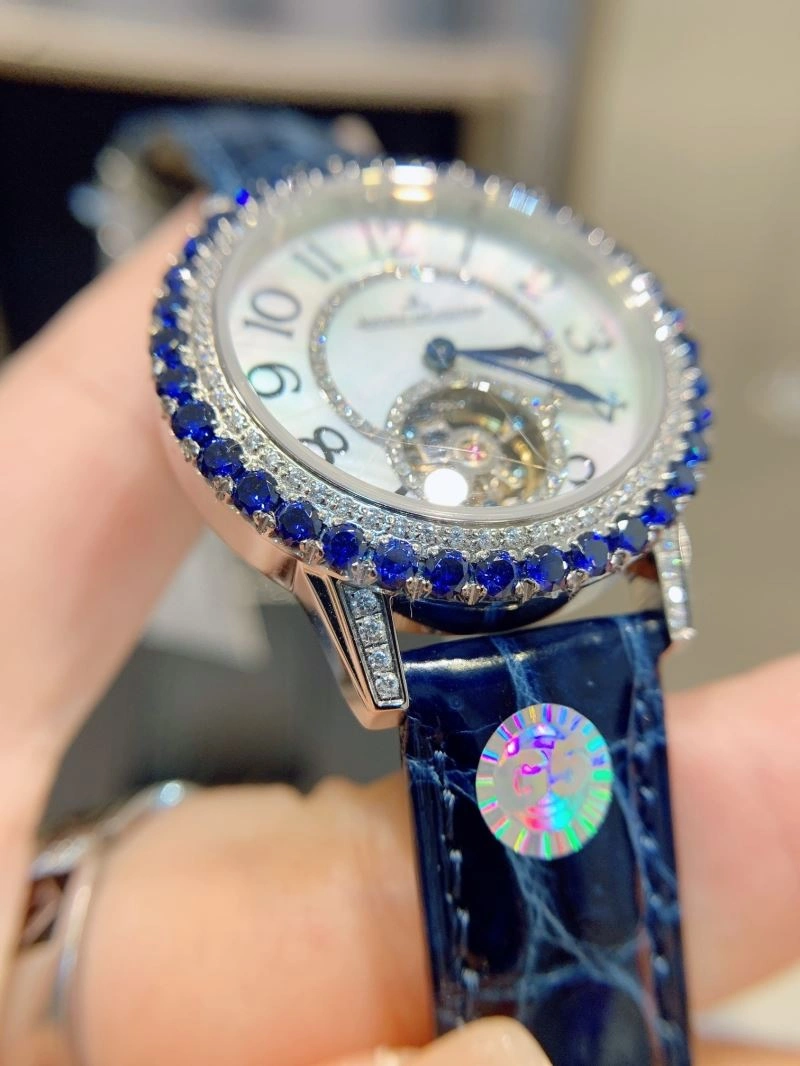Indistinguishable JAEGER-LECOULTRE Watches