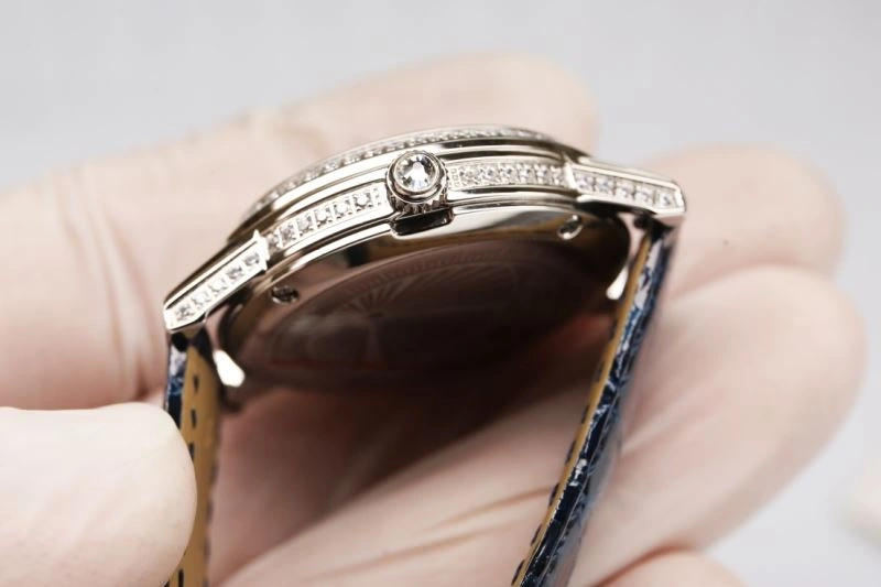 Indistinguishable JAEGER-LECOULTRE Watches