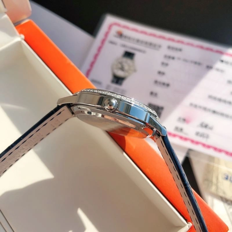 Indistinguishable JAEGER-LECOULTRE Watches