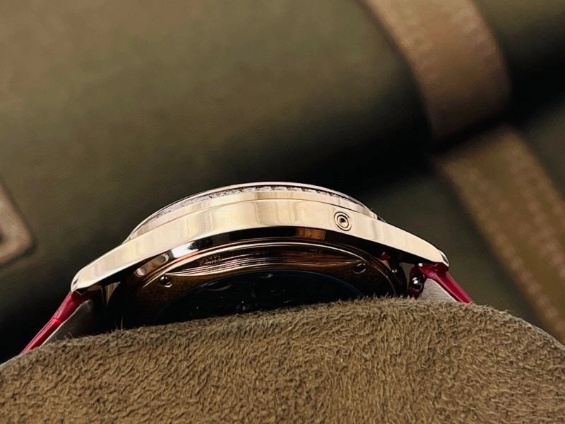 Value-priced JAEGER-LECOULTRE Watches