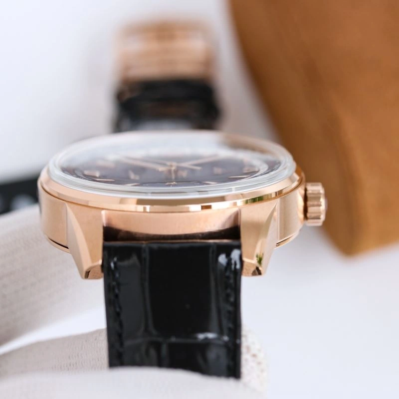 Indistinguishable JAEGER-LECOULTRE Watches