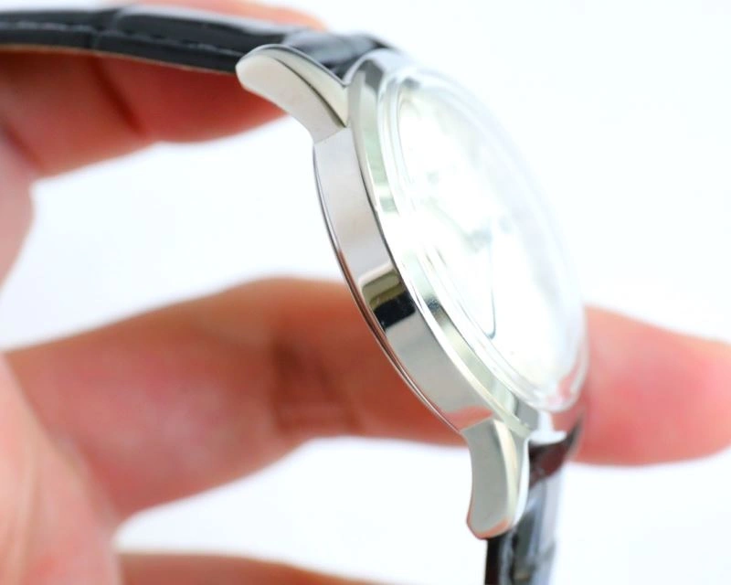 Indistinguishable JAEGER-LECOULTRE Watches