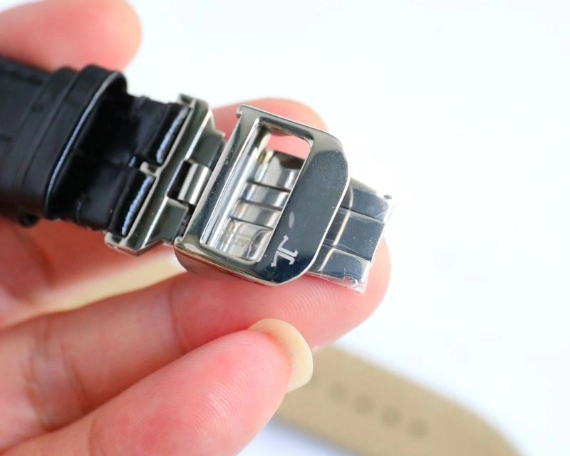 Indistinguishable JAEGER-LECOULTRE Watches