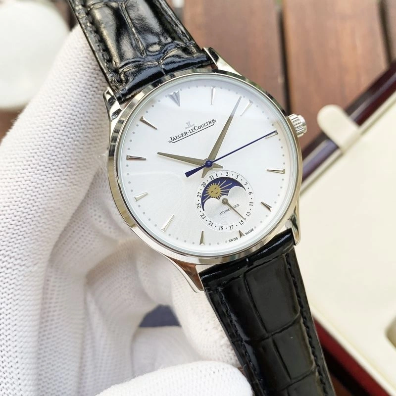 Indistinguishable JAEGER-LECOULTRE Watches