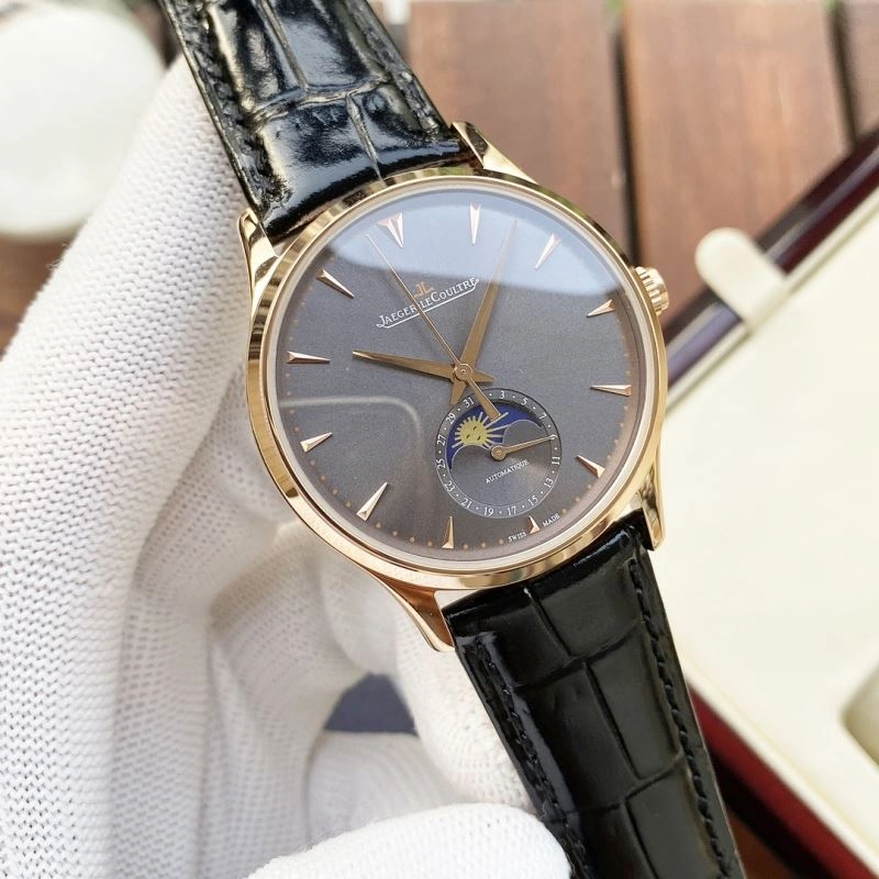 Indistinguishable JAEGER-LECOULTRE Watches