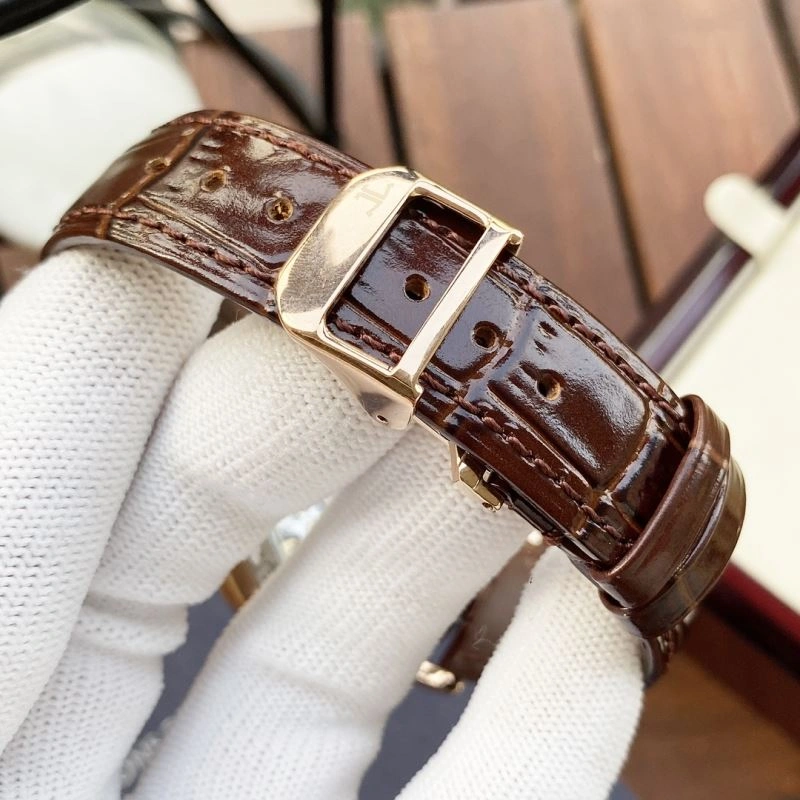 Indistinguishable JAEGER-LECOULTRE Watches