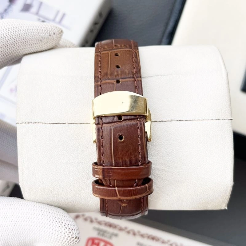 Indistinguishable JAEGER-LECOULTRE Watches