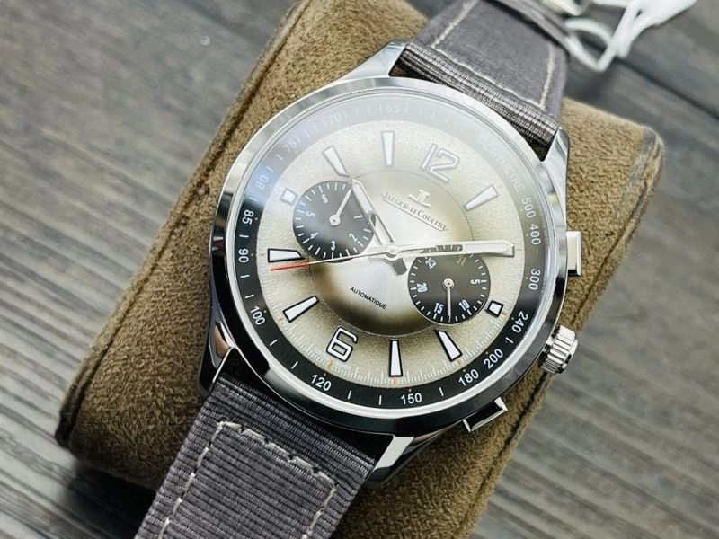 Indistinguishable JAEGER-LECOULTRE Watches