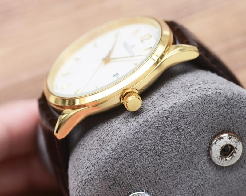 Indistinguishable JAEGER-LECOULTRE Watches
