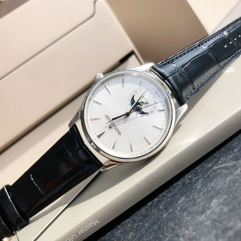 Indistinguishable JAEGER-LECOULTRE Watches