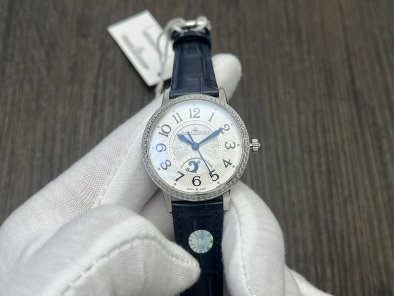 Indistinguishable JAEGER-LECOULTRE Watches