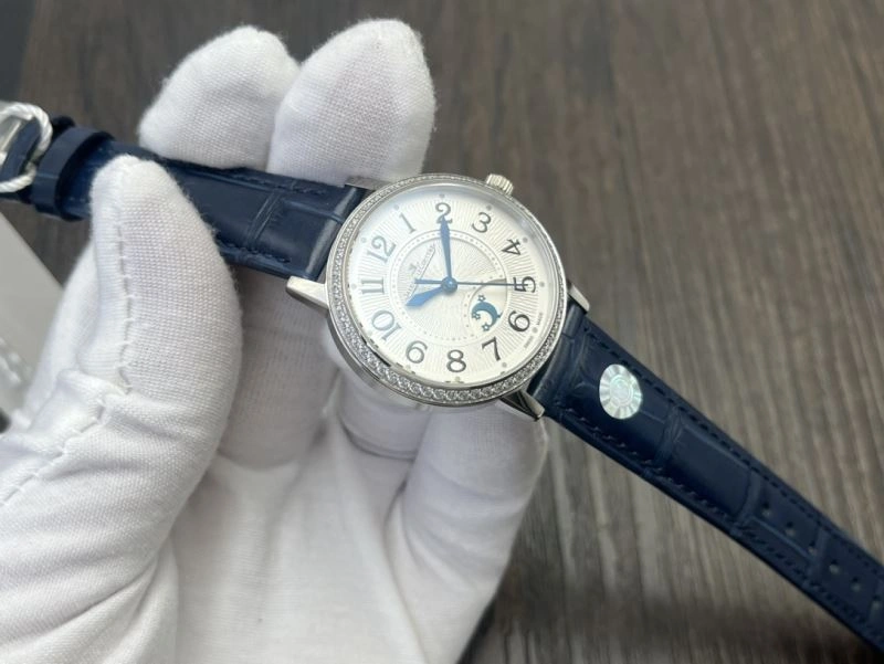 Indistinguishable JAEGER-LECOULTRE Watches