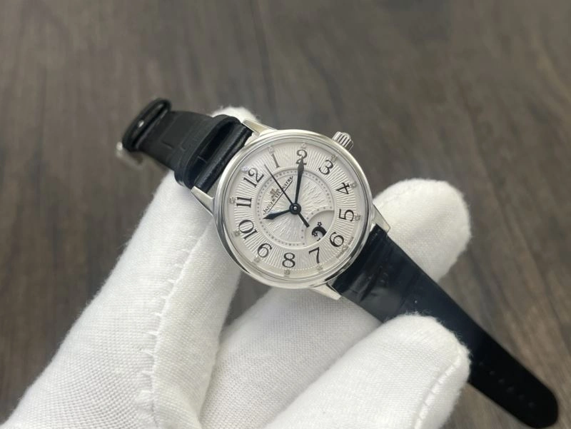 JAEGER-LECOULTRE Watches