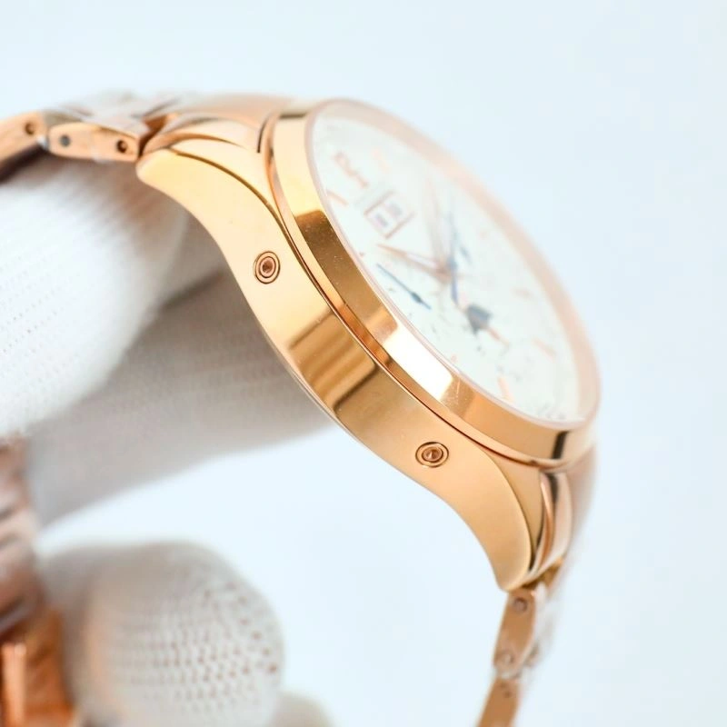 Indistinguishable JAEGER-LECOULTRE Watches