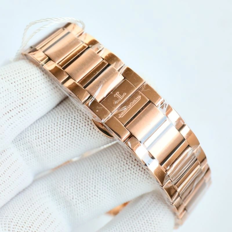Indistinguishable JAEGER-LECOULTRE Watches
