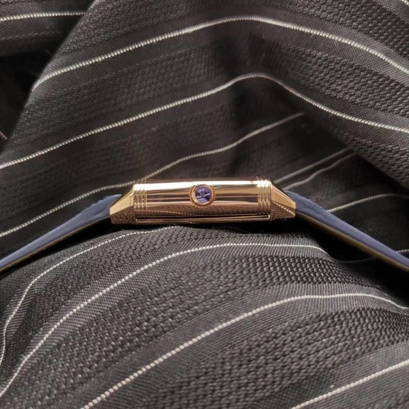 Indistinguishable JAEGER-LECOULTRE Watches