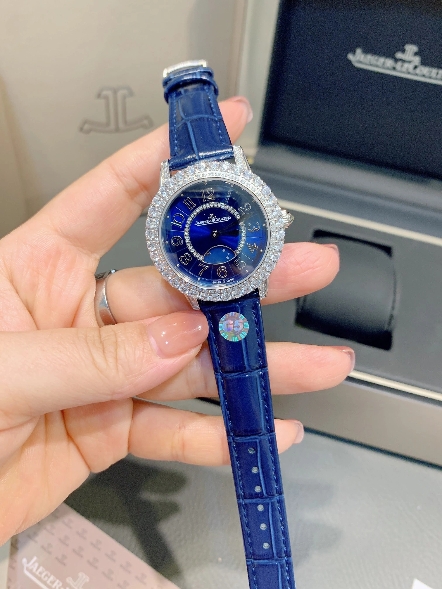 Factory-made JAEGER-LECOULTRE Watches