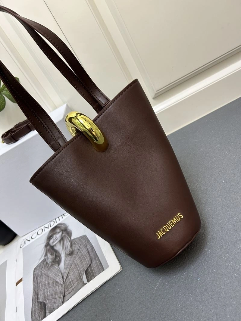 Inexpensive Jacquemus Bucket Bags