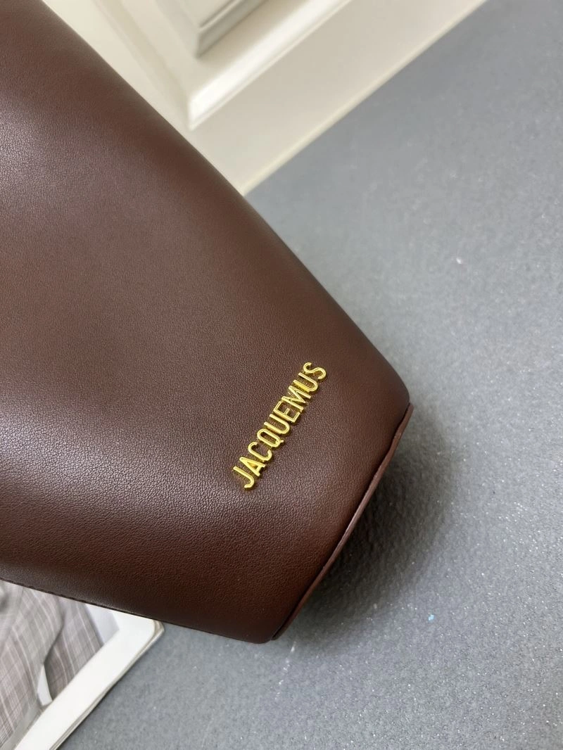 Inexpensive Jacquemus Bucket Bags