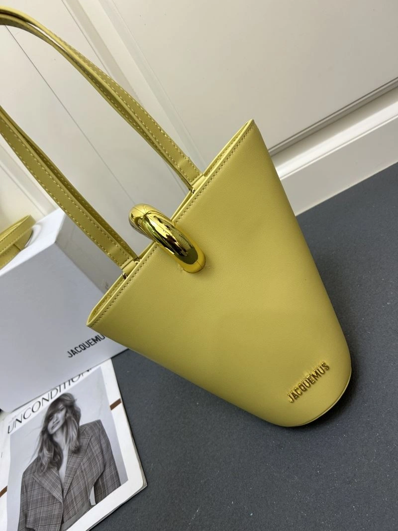 Budget-friendly Jacquemus Bucket Bags