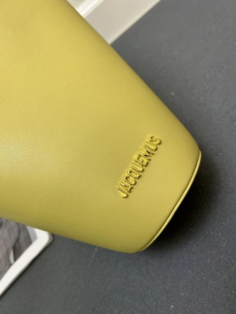 Budget-friendly Jacquemus Bucket Bags