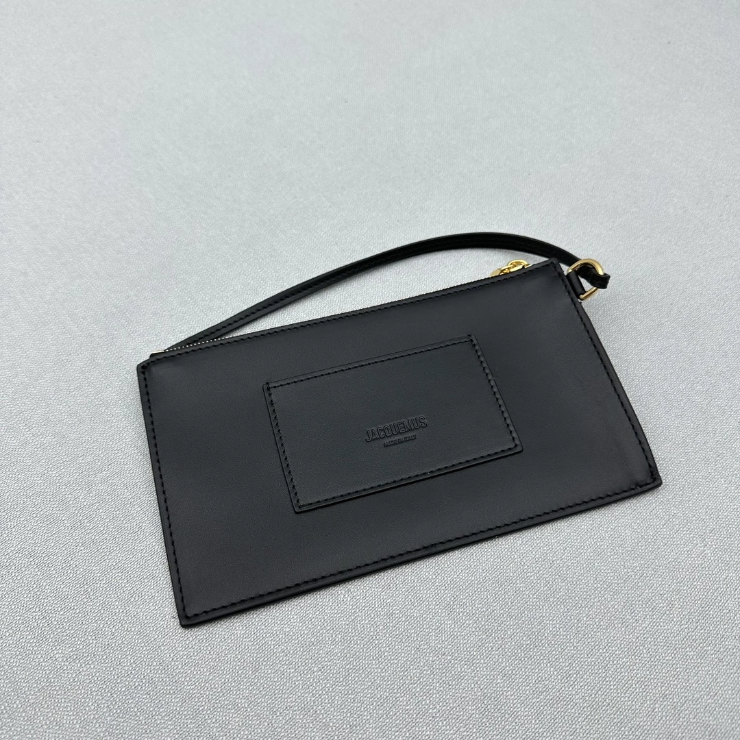 Bargain Jacquemus Bucket Bags