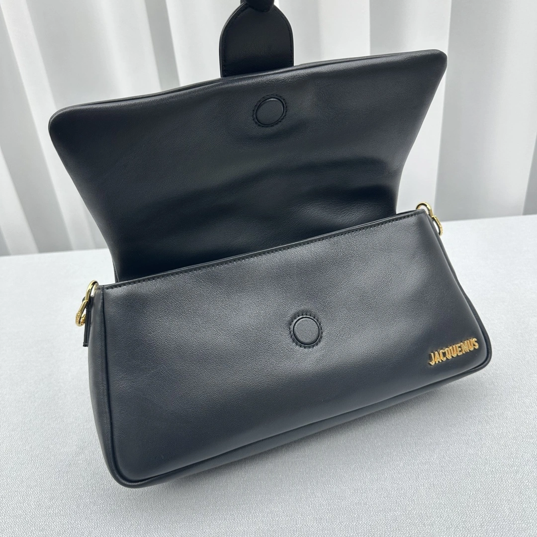 Factory-made Jacquemus Satchel Bags