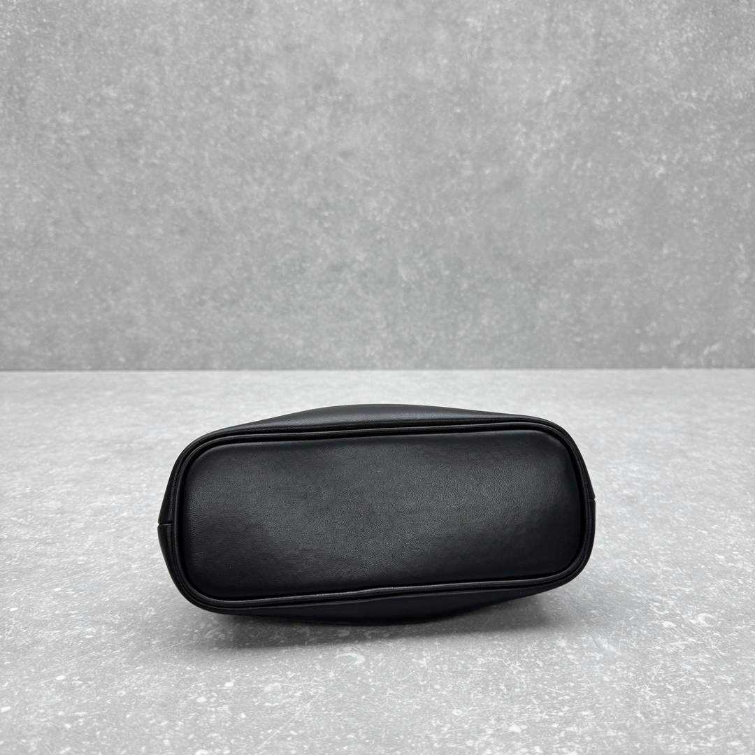 Legit Jacquemus Satchel Bags