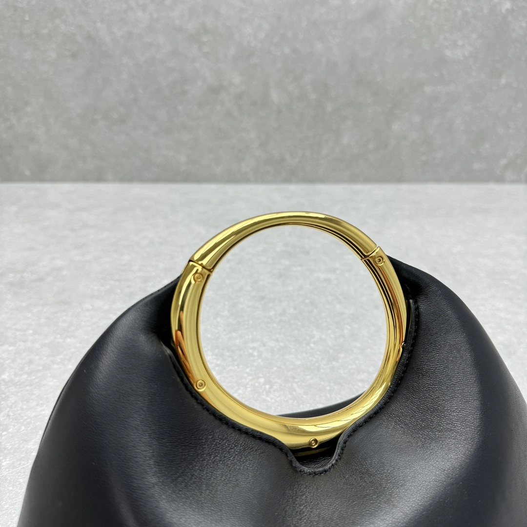 Legit Jacquemus Satchel Bags