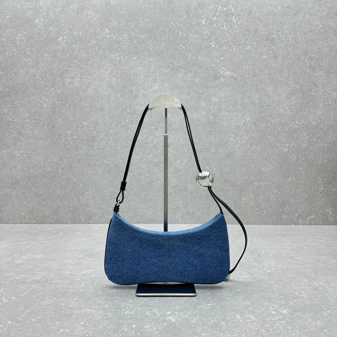 Official Jacquemus Satchel Bags