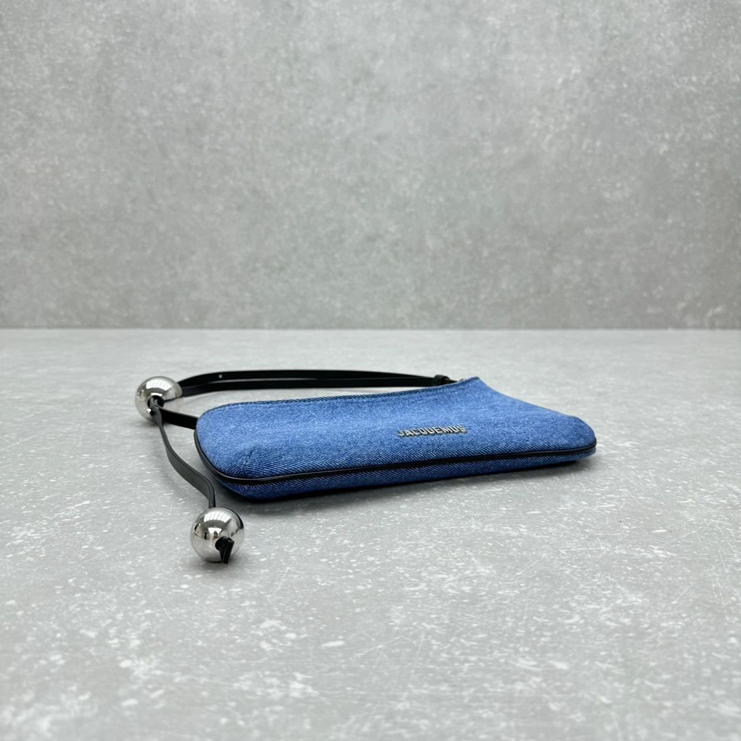 Official Jacquemus Satchel Bags