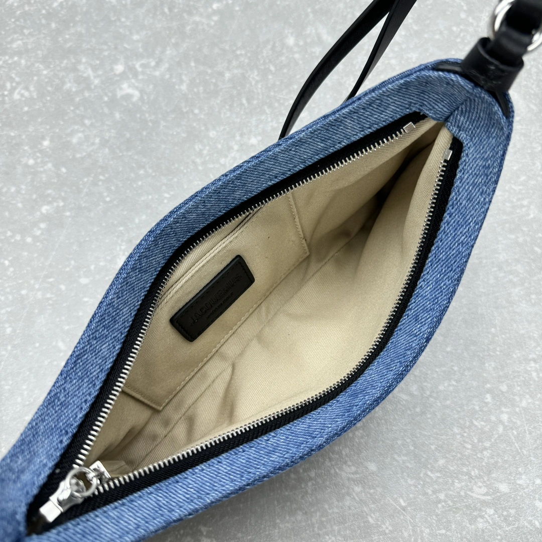 Official Jacquemus Satchel Bags