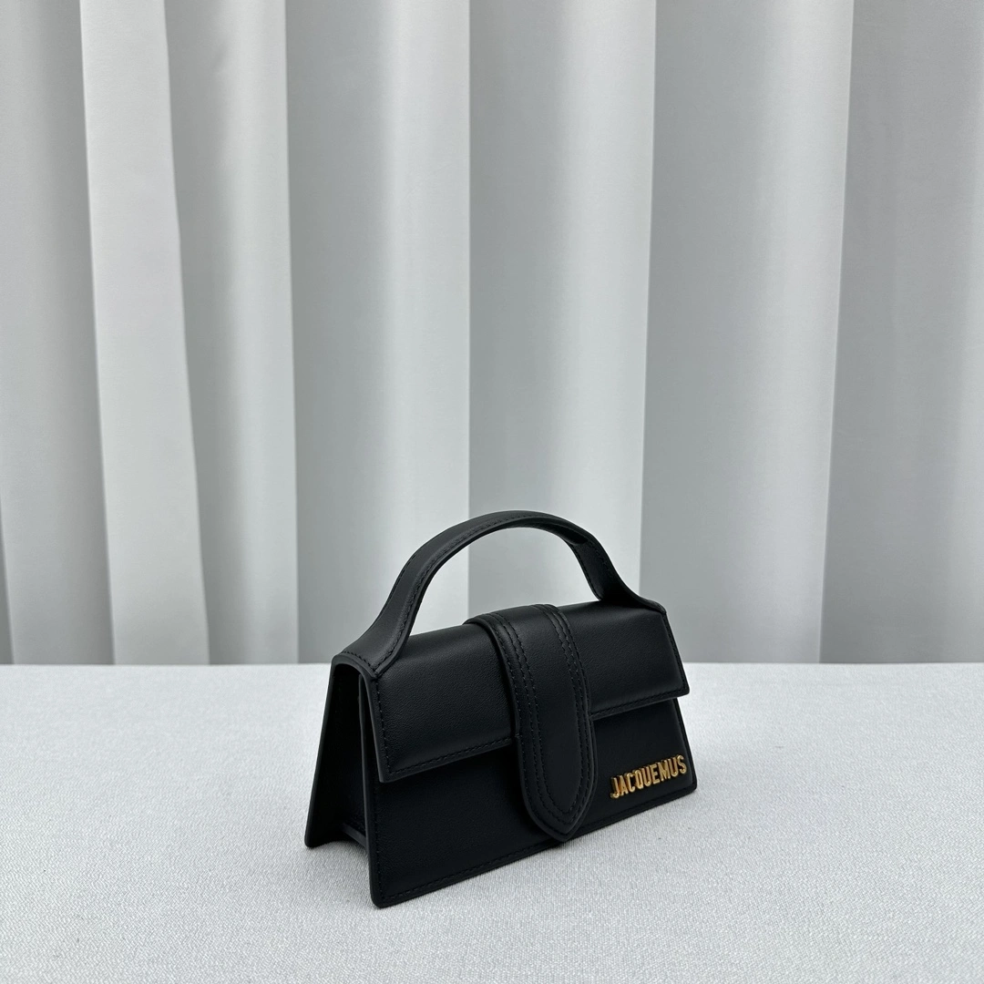 Genuine Jacquemus Satchel Bags