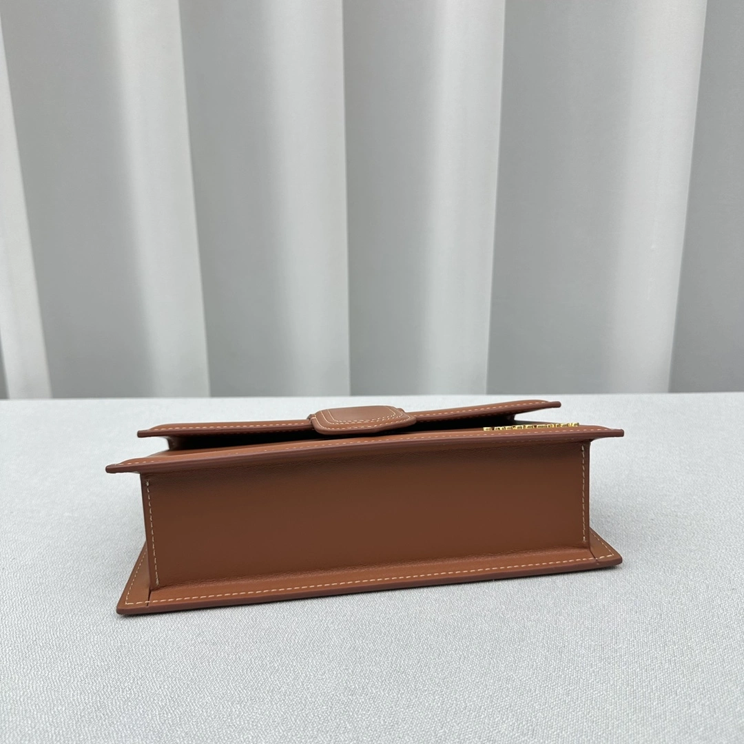 Reasonably priced Jacquemus Satchel Bags