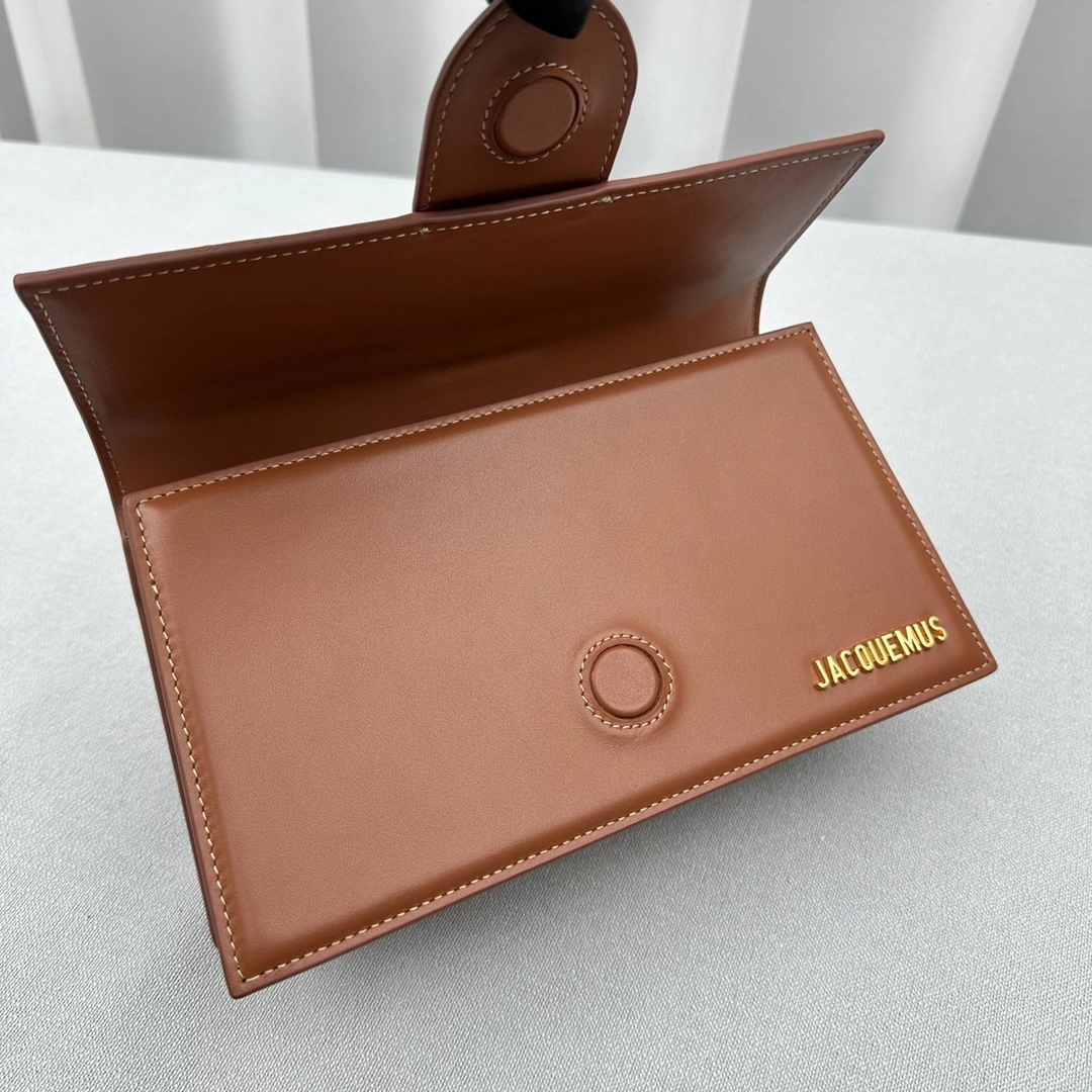 Reasonably priced Jacquemus Satchel Bags