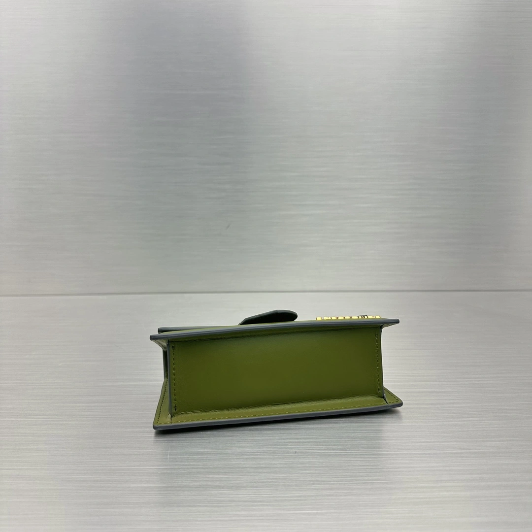 Affordable Jacquemus Satchel Bags
