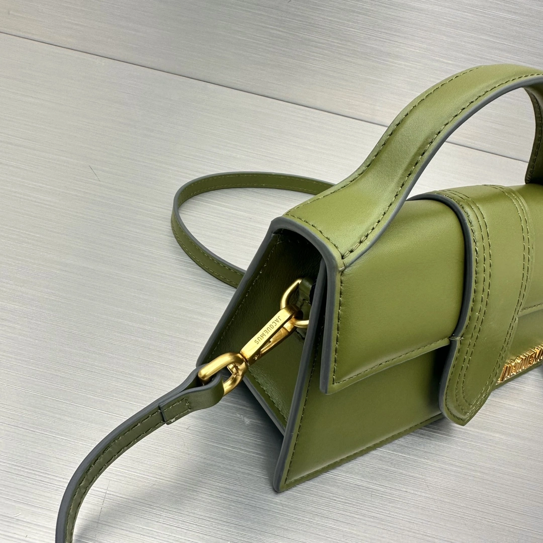 Affordable Jacquemus Satchel Bags