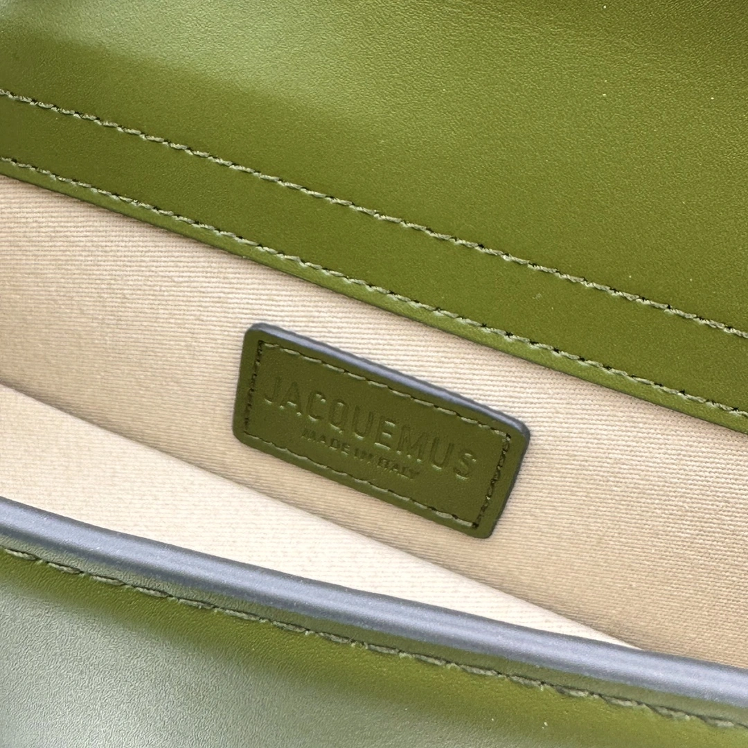 Affordable Jacquemus Satchel Bags