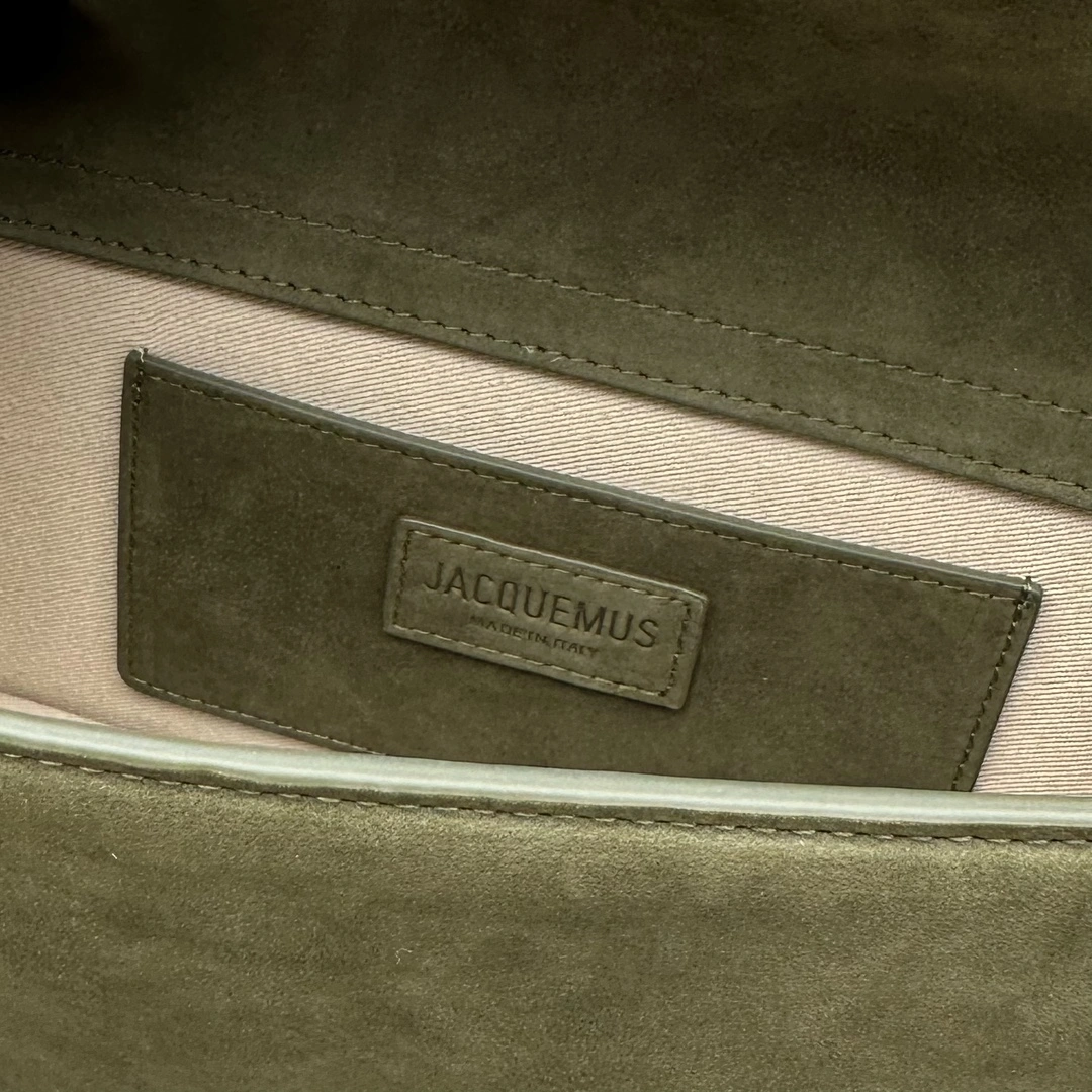 Inexpensive Jacquemus Satchel Bags