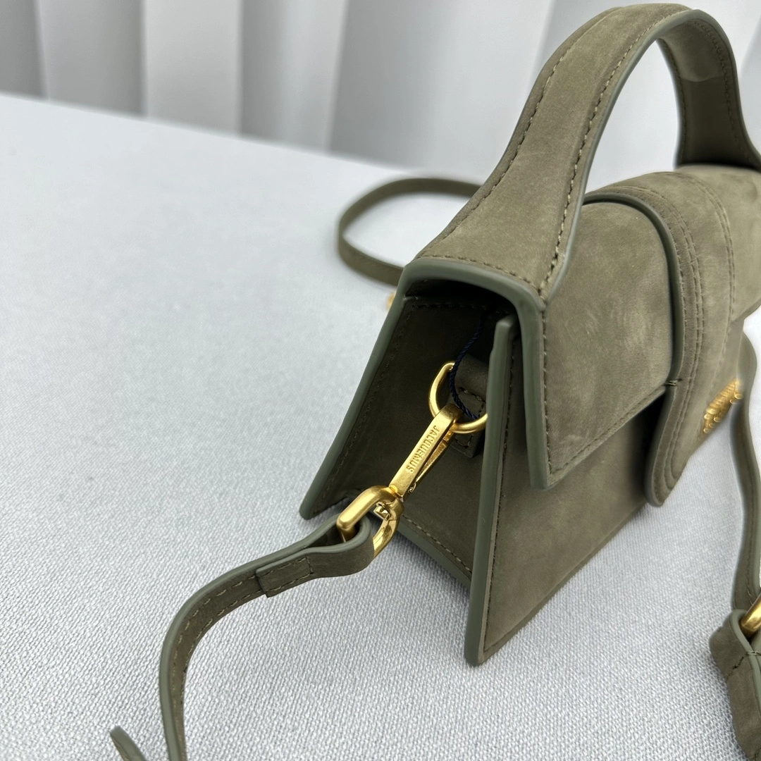 Low-cost Jacquemus Satchel Bags