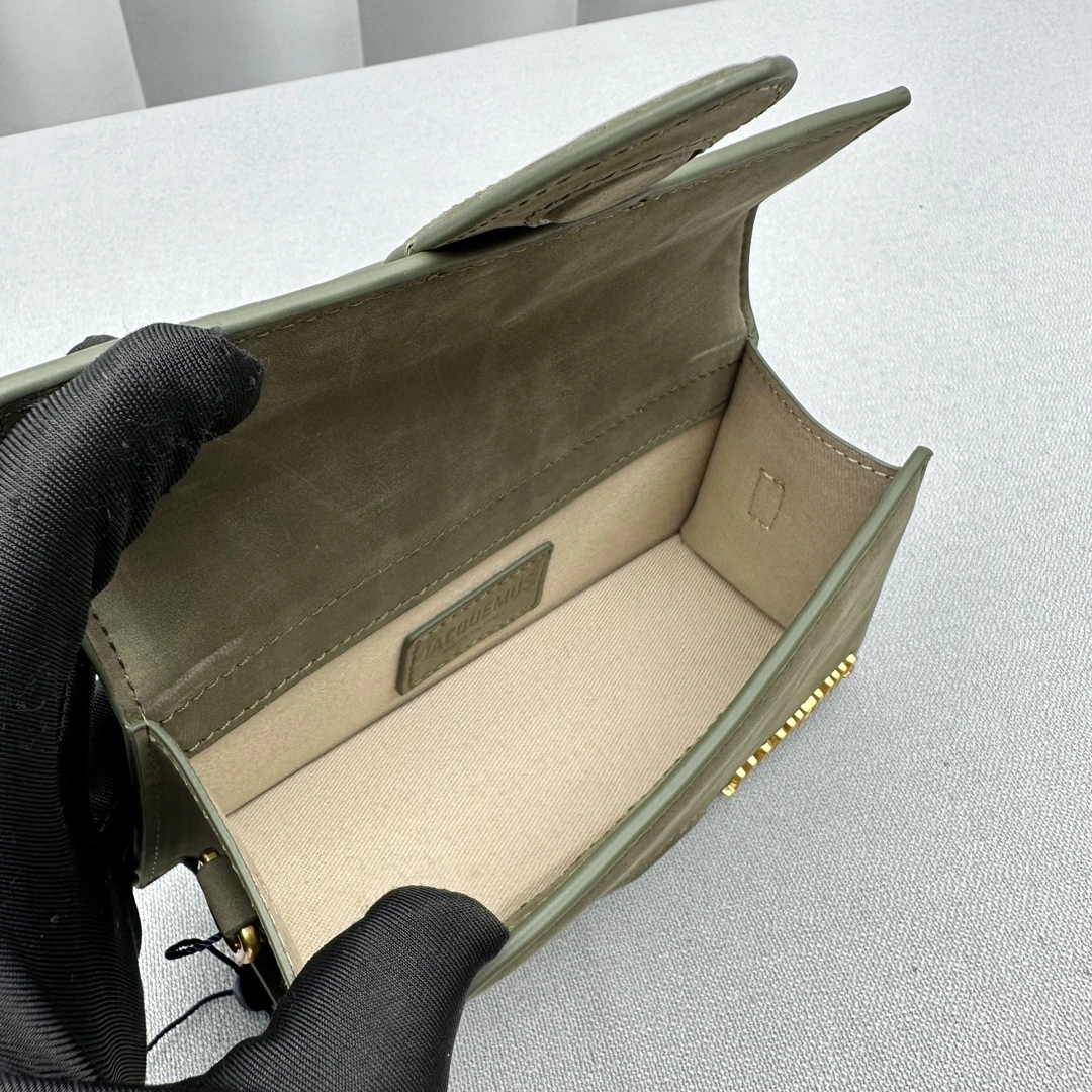 Low-cost Jacquemus Satchel Bags