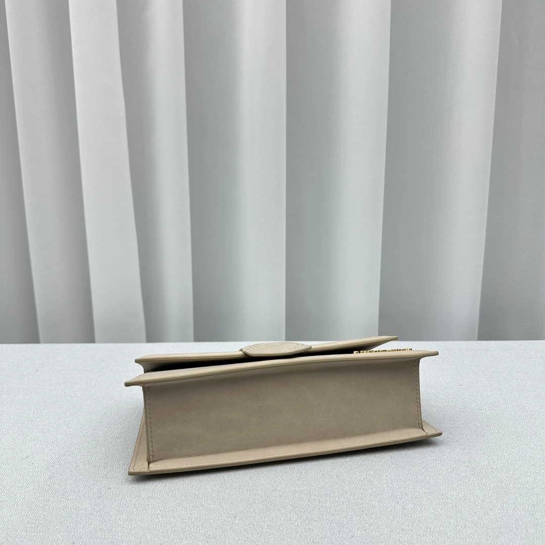 Cut-rate Jacquemus Satchel Bags