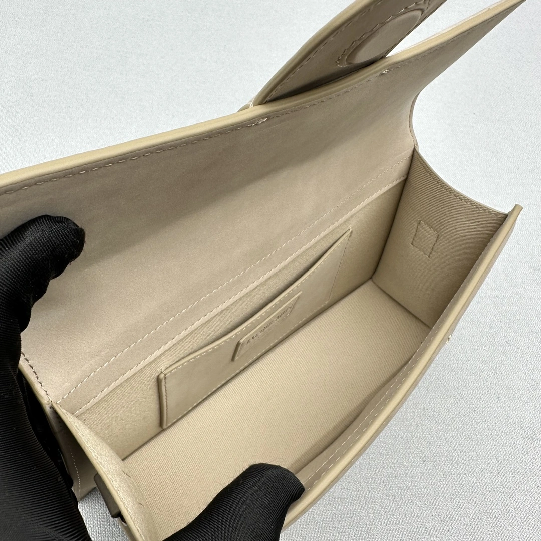 Cut-rate Jacquemus Satchel Bags