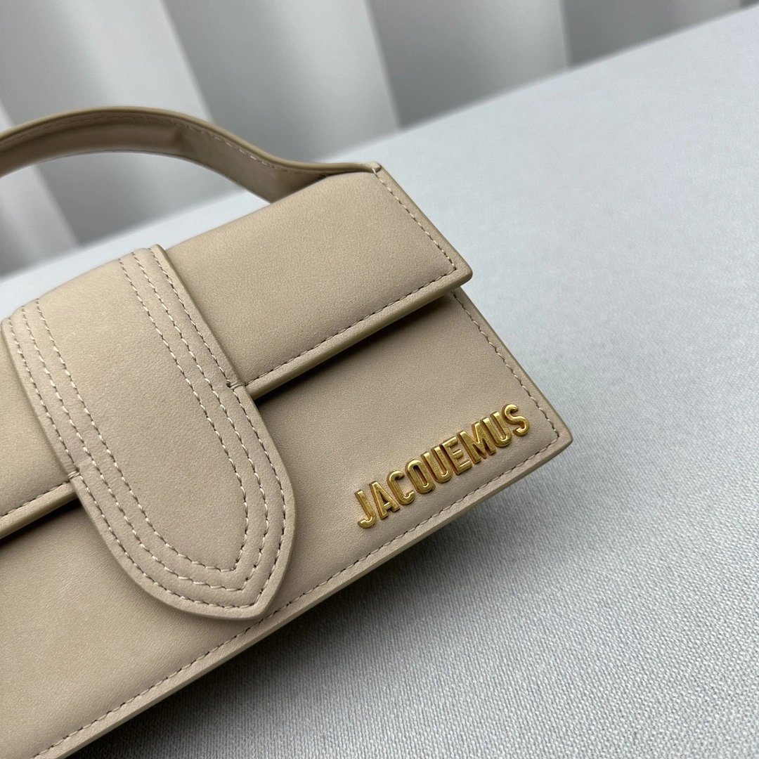 Affordable Jacquemus Satchel Bags