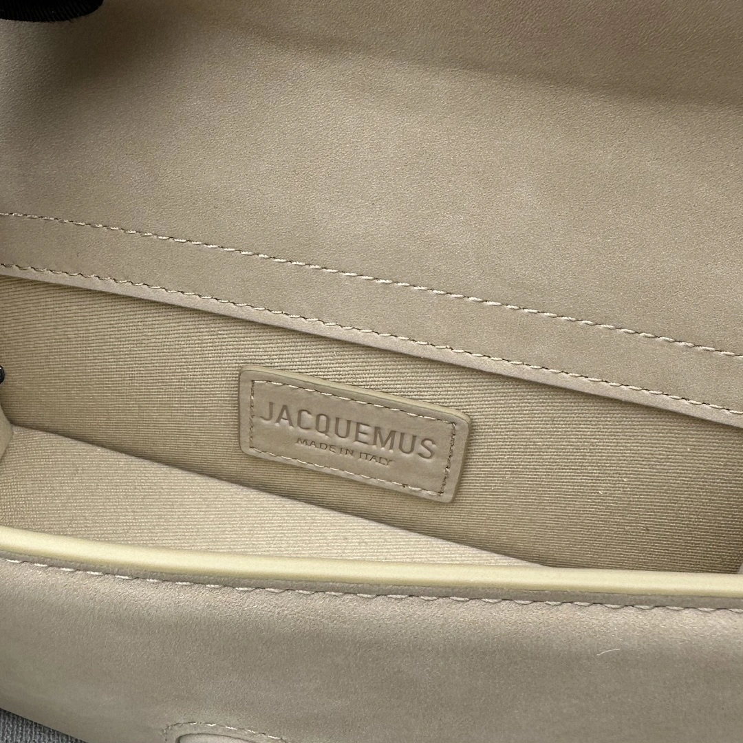 Affordable Jacquemus Satchel Bags
