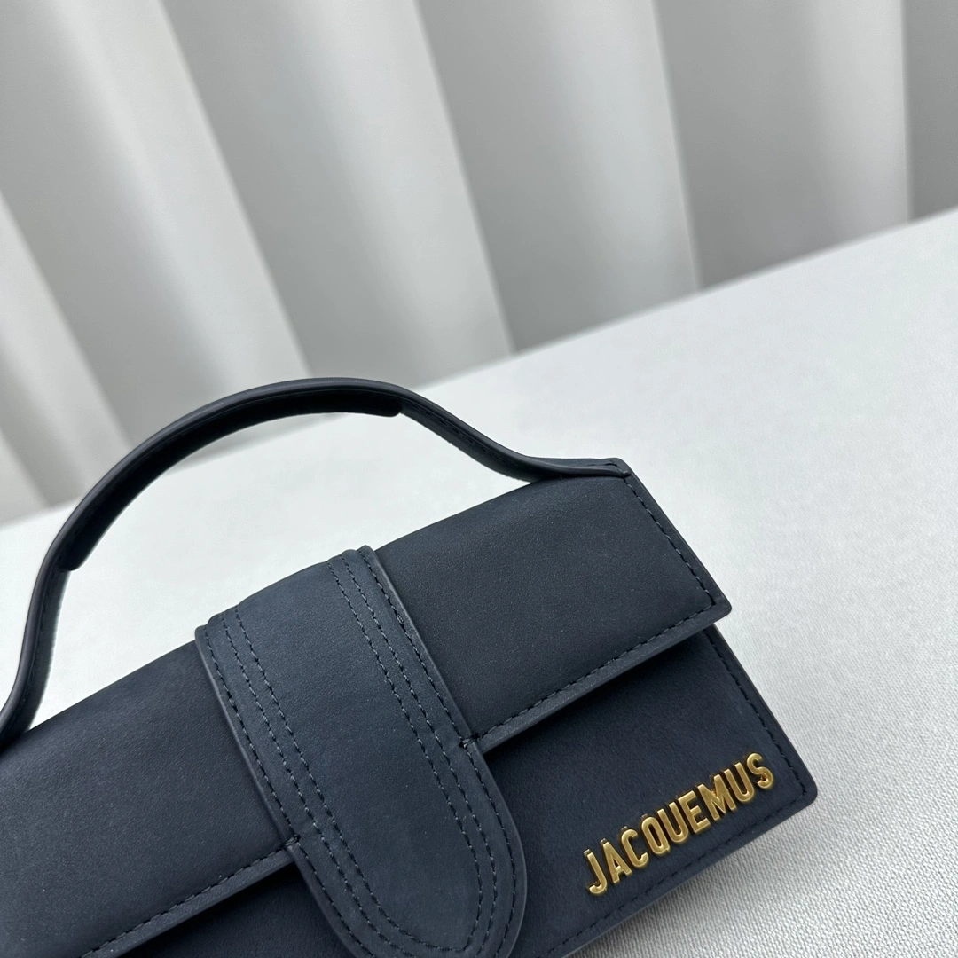 Inexpensive Jacquemus Satchel Bags