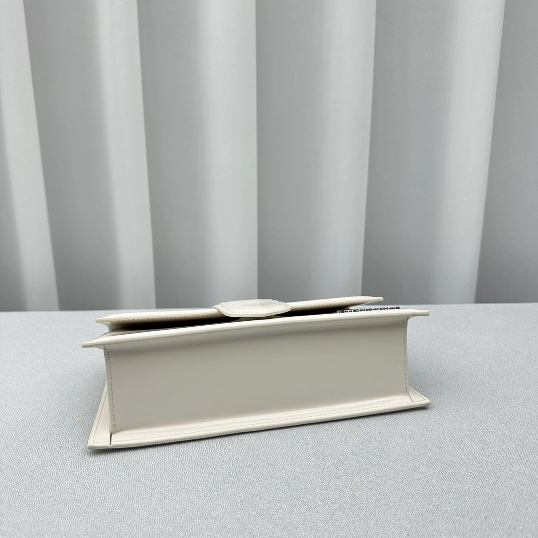 Mirror quality Jacquemus Satchel Bags