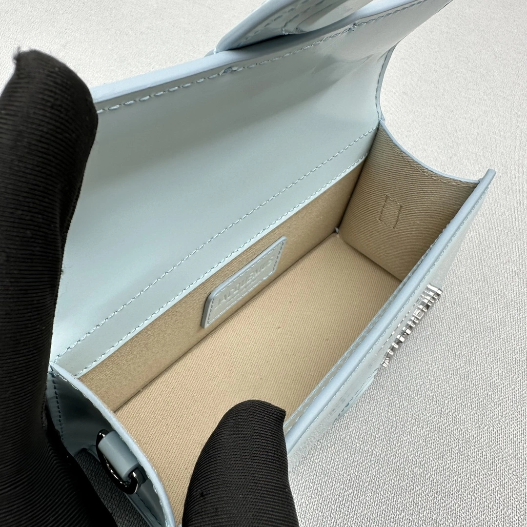 Exact replica Jacquemus Satchel Bags