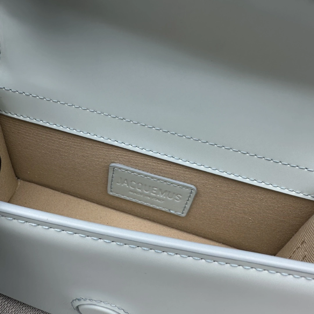 Exact replica Jacquemus Satchel Bags