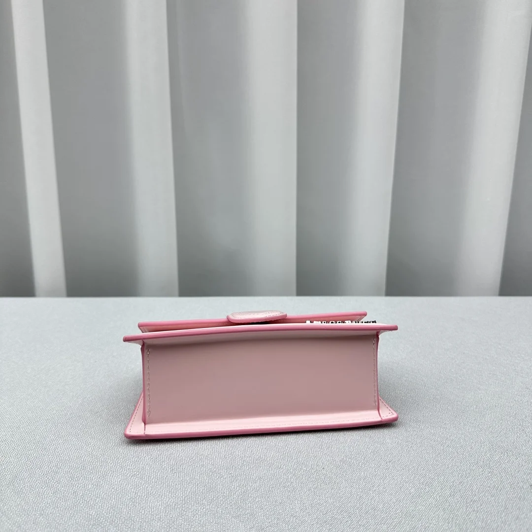 Affordable Jacquemus Satchel Bags